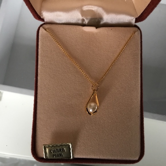 Vintage | Jewelry | Vintage Pearl Necklace W Gift Box New Made In Usa ...